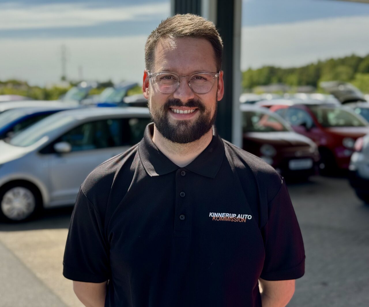 Kontakt - Kinnerup Autokommision A/S